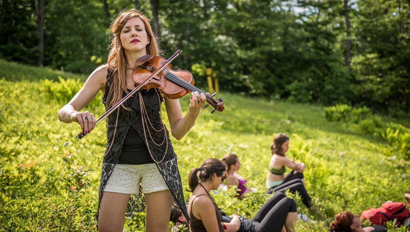 Listen: 10-Minute Sound Meditations with HÄANA
