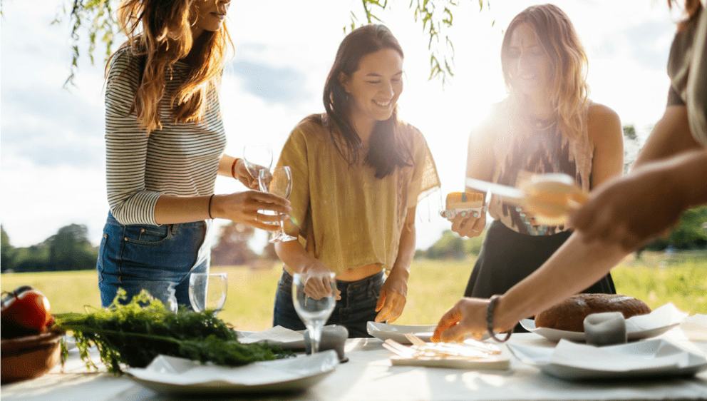 Lauren Singer’s Guide To A Zero Waste Dinner Party | Wanderlust