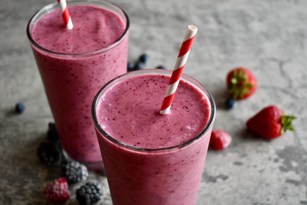 5 Smoothie Recipes to Brighten Your Morning - Yoga Interest